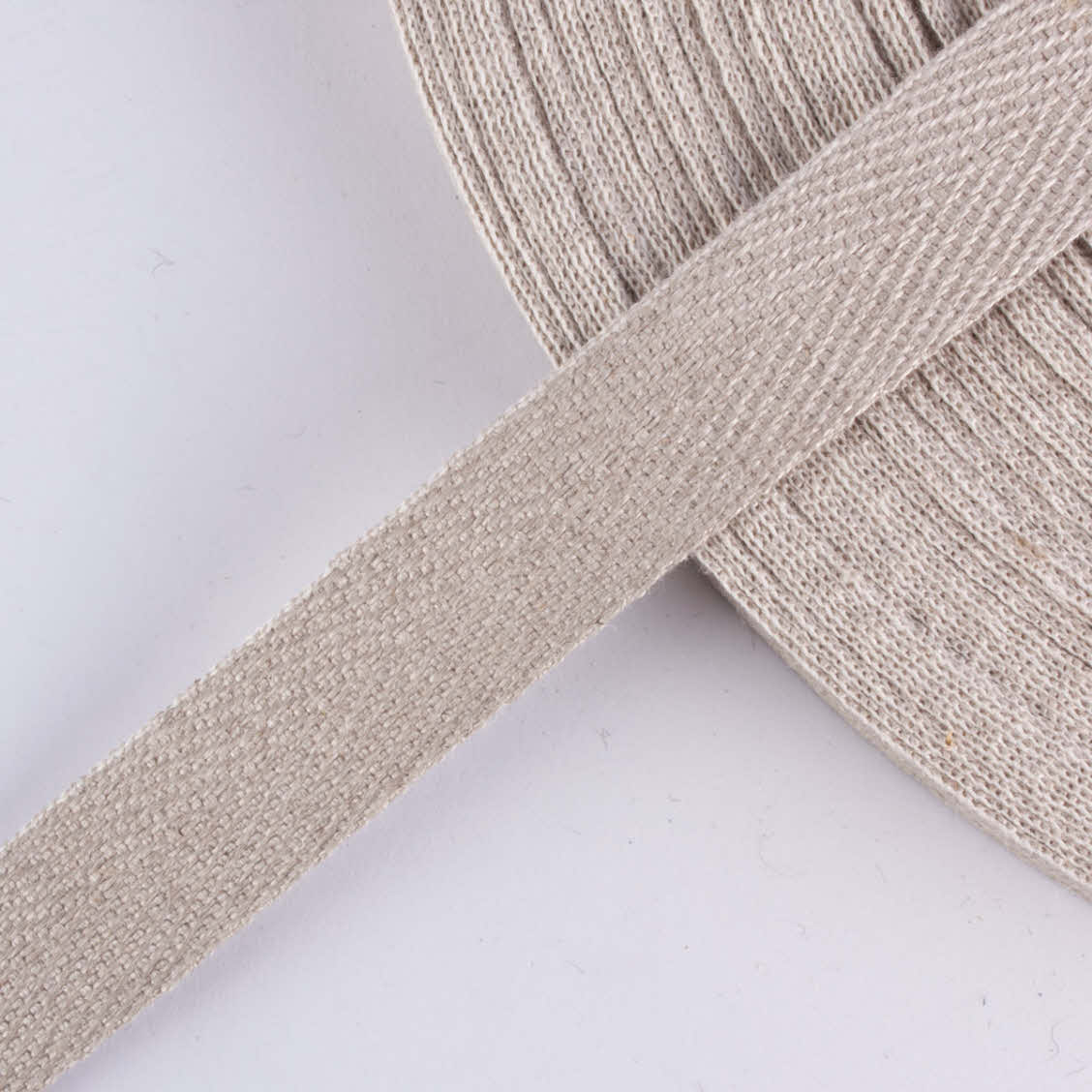 Hemp ribbon in natural colour herringbone weave 20 mm