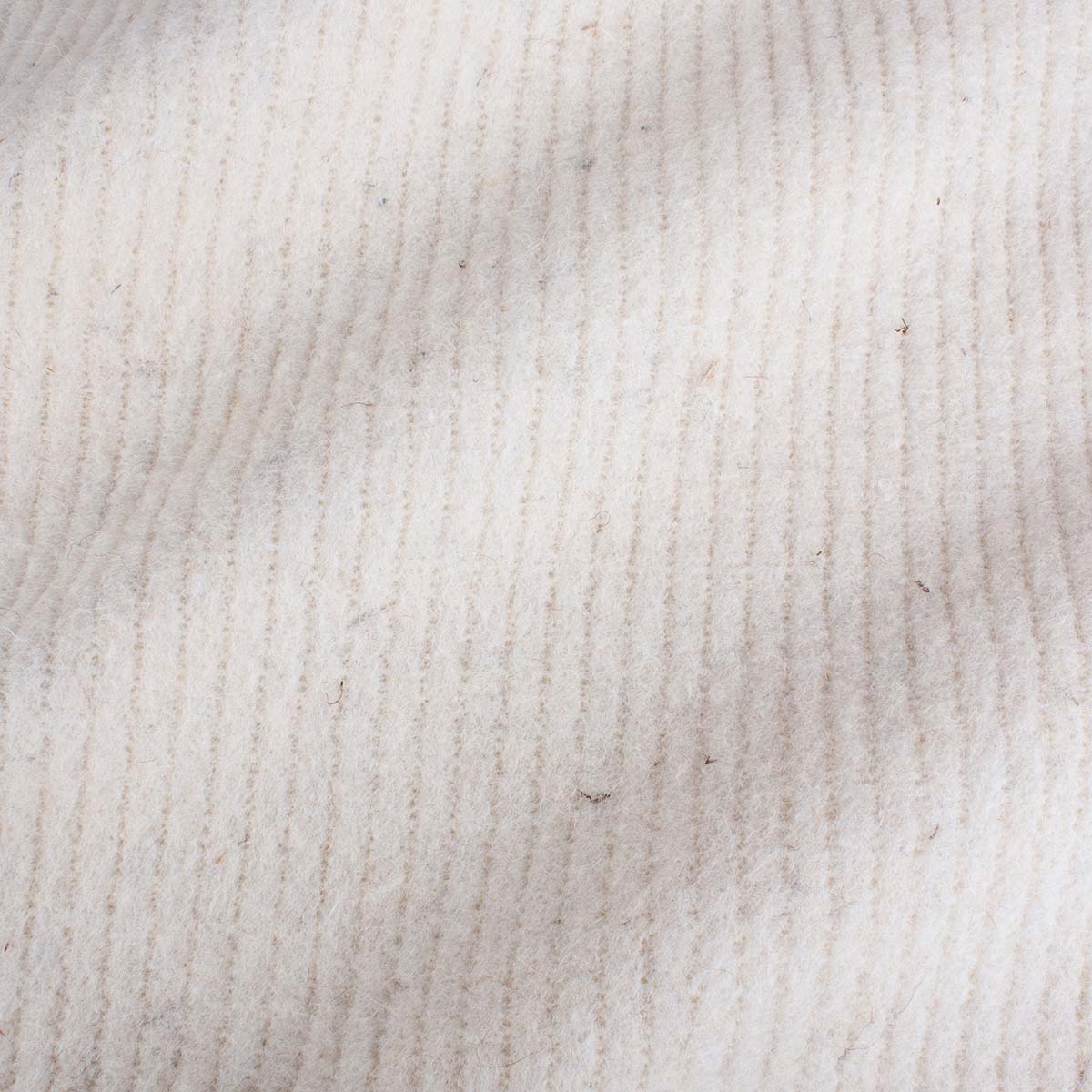 Nonwoven wool from Dutch heathsheep