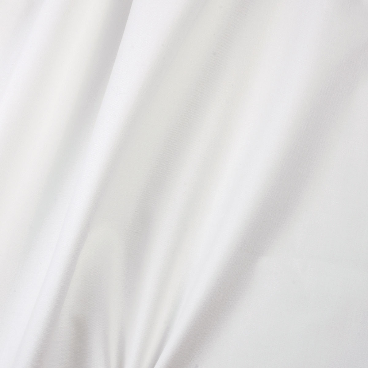 Smooth extrafine optical white organic poplin