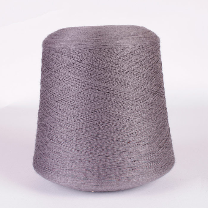 Grey organic wool yarn
