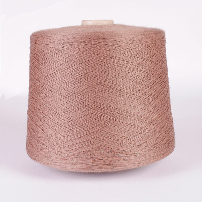 Beige organic wool yarn